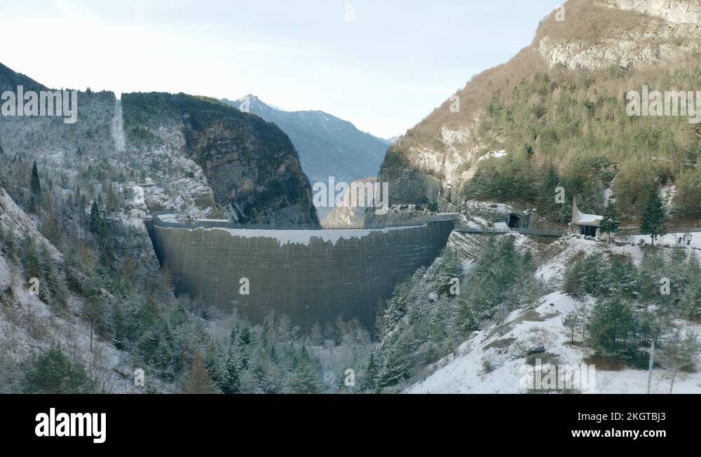 Vajont dam disaster Stock Videos & Footage - HD and 4K Video Clips - Alamy
