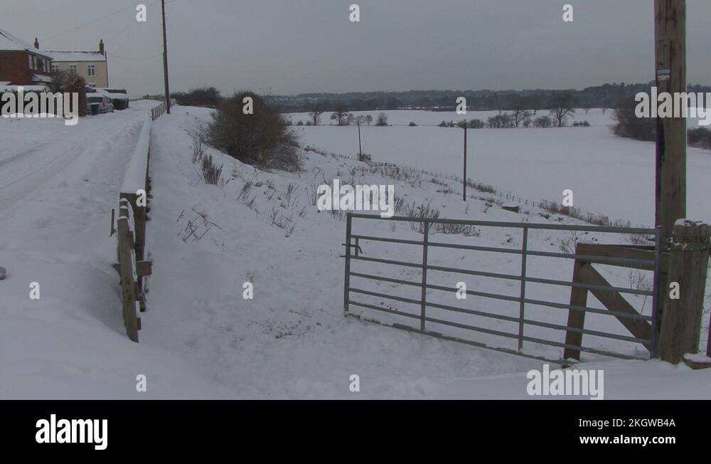Open farm gate Stock Videos & Footage - HD and 4K Video Clips - Alamy