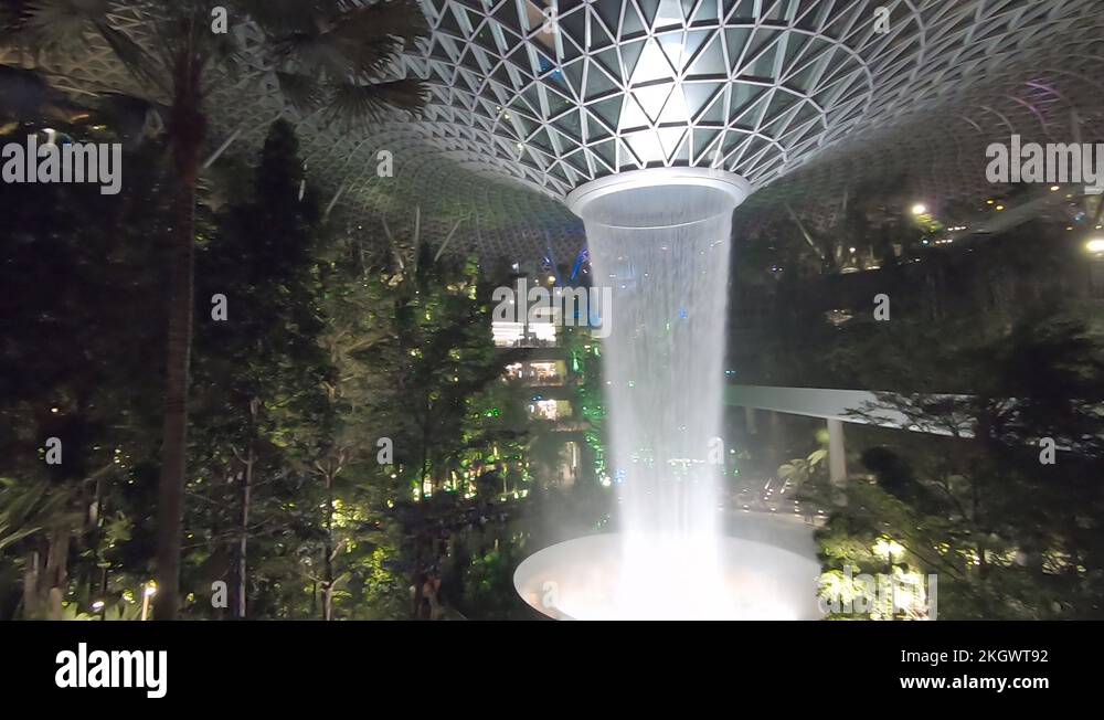 Rain Vortex waterfall, Jewel Changi Airport, Singapore Stock Video ...