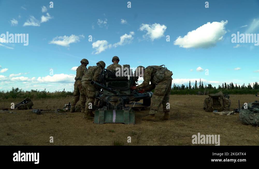 U.S. Army soldiers setting up M101 Howitzer during Red Flag Alaska ...