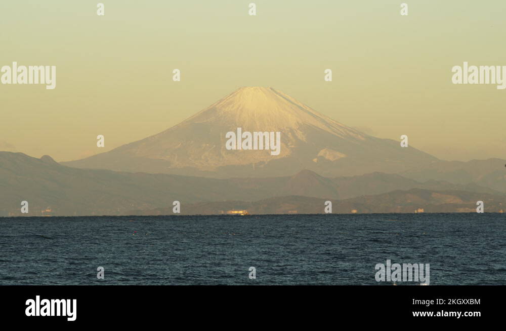 Sagami bay Stock Videos & Footage - HD and 4K Video Clips - Alamy