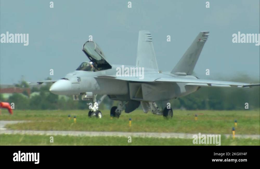 F a 18e Stock Videos & Footage - HD and 4K Video Clips - Alamy