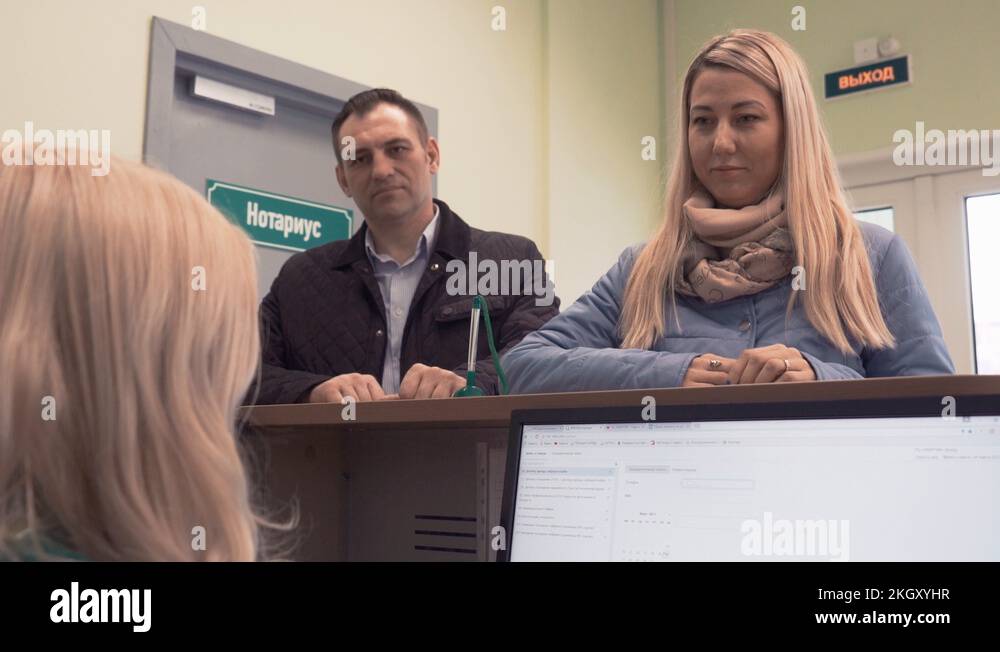 Bank advisor man woman Stock Videos & Footage - HD and 4K Video Clips ...