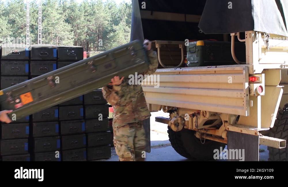 Loading cases Stock Videos & Footage - HD and 4K Video Clips - Alamy