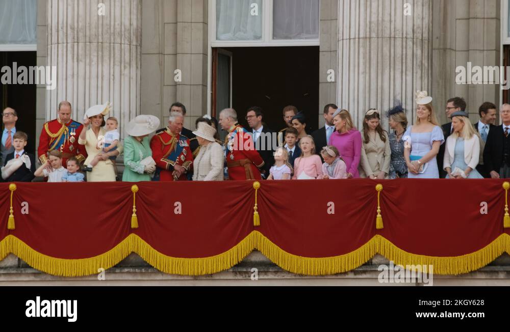 Queen Elizabeth II and the Royal Family Wave at the Crowds Stock Video ...