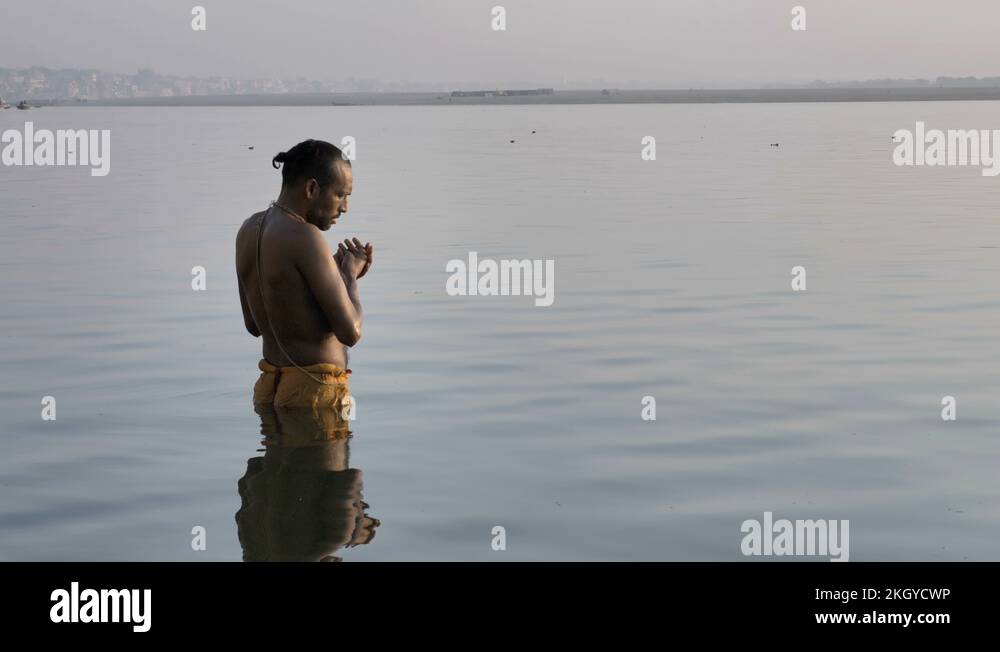 Indian hindu priest Stock Videos & Footage - HD and 4K Video Clips - Alamy