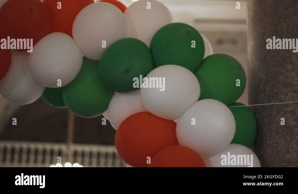 Italian balloon Stock Videos & Footage - HD and 4K Video Clips - Alamy