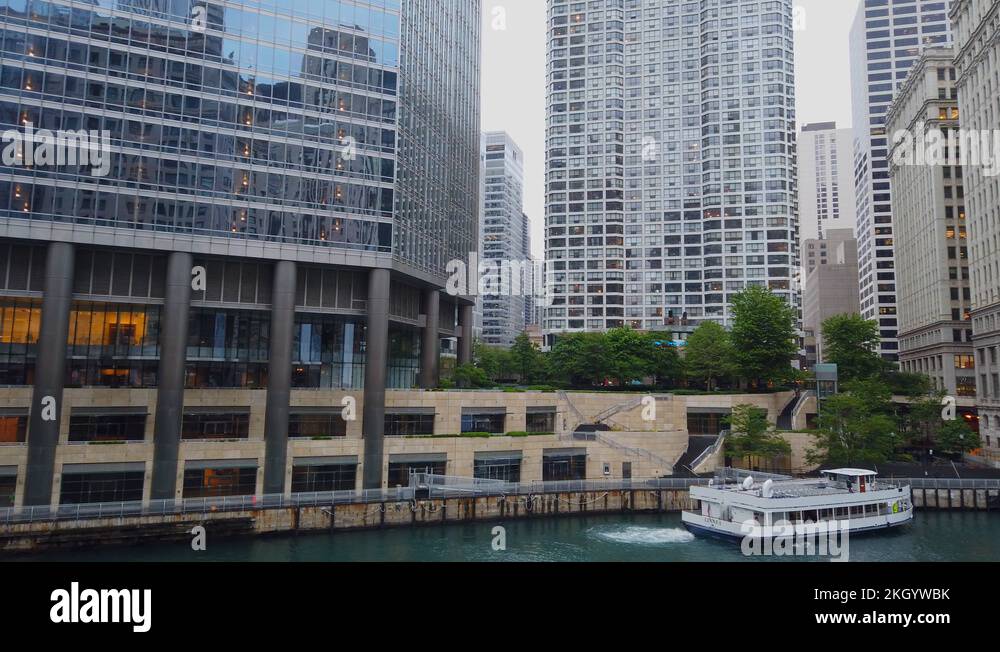 Chicago river office buildings Stock Videos & Footage - HD and 4K Video ...