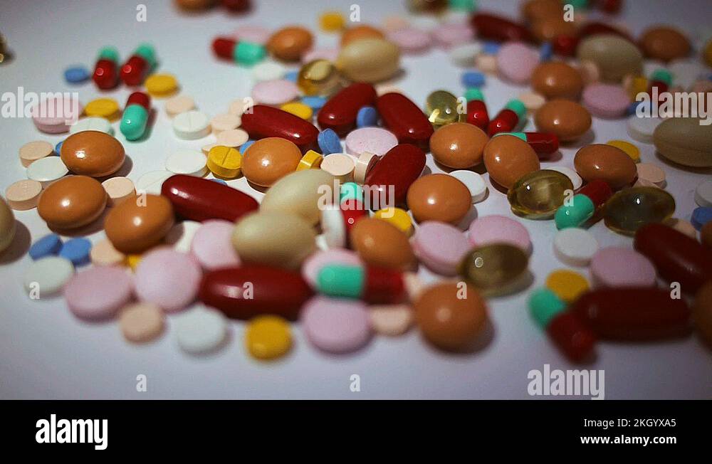 Capsules pills tablets Stock Videos & Footage - HD and 4K Video Clips - Alamy