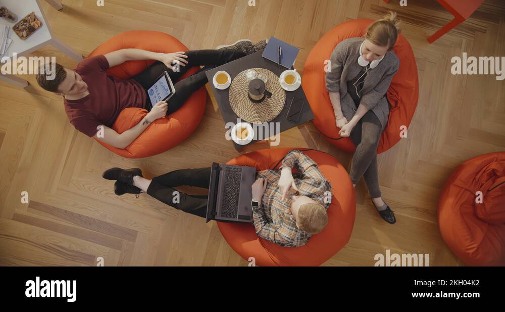 Brainstorming coffee Stock Videos & Footage - HD and 4K Video Clips - Alamy