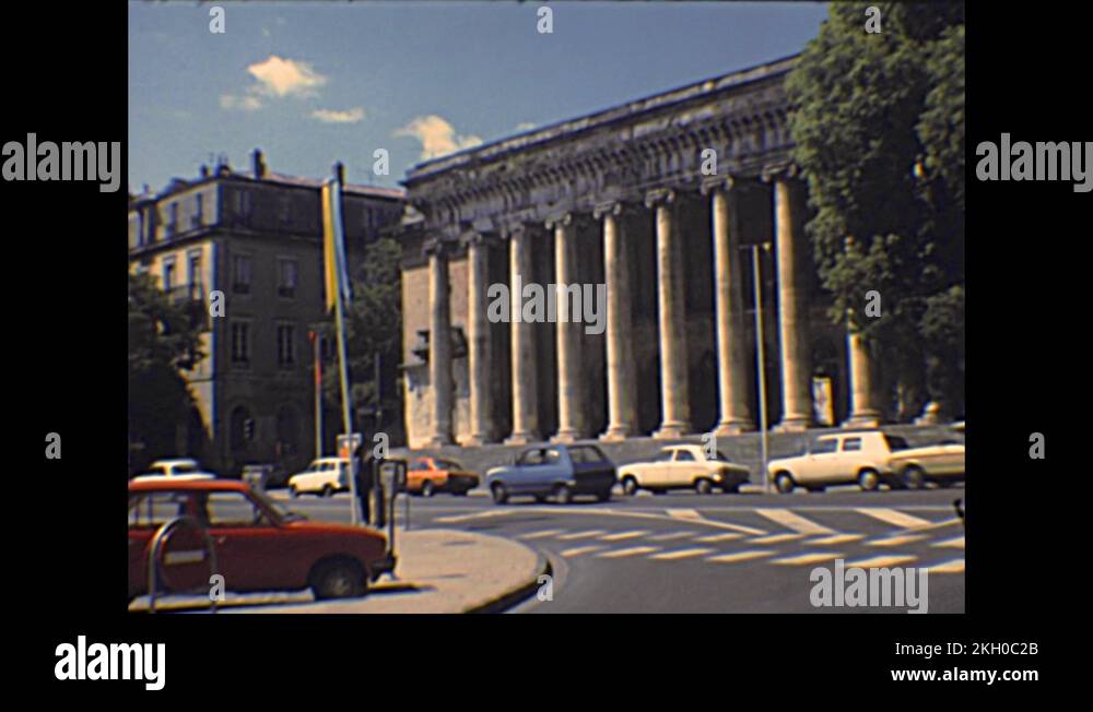 Nimes old buildings Stock Videos & Footage - HD and 4K Video Clips - Alamy