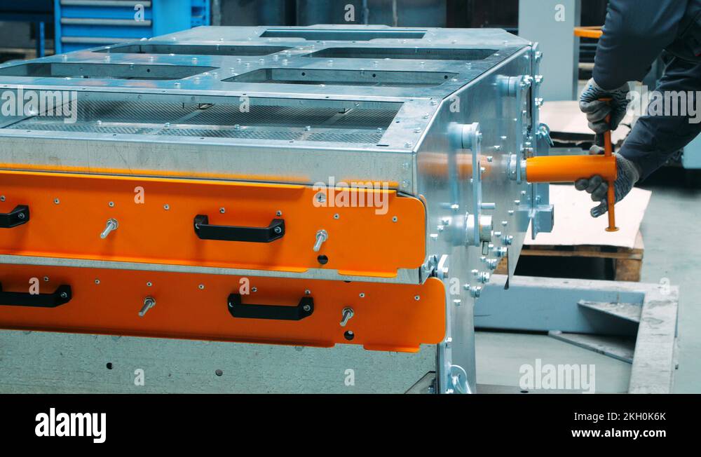 Tshape Stock Videos & Footage - HD and 4K Video Clips - Alamy