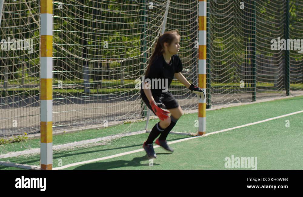 Goalkeeper training Stock Videos & Footage - HD and 4K Video Clips - Alamy