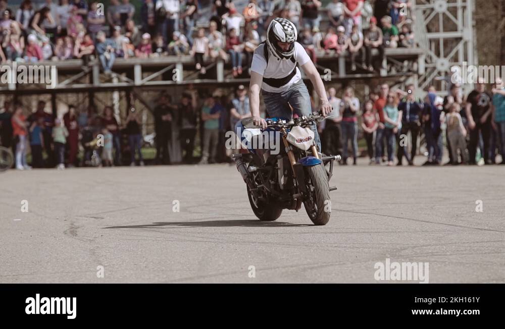 Public stunt Stock Videos & Footage - HD and 4K Video Clips - Alamy