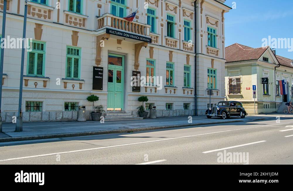 Car in front of glass building Stock Videos & Footage - HD and 4K Video ...