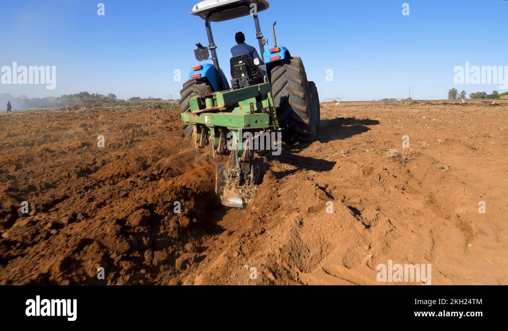 Large scale farm Stock Videos & Footage - HD and 4K Video Clips - Alamy