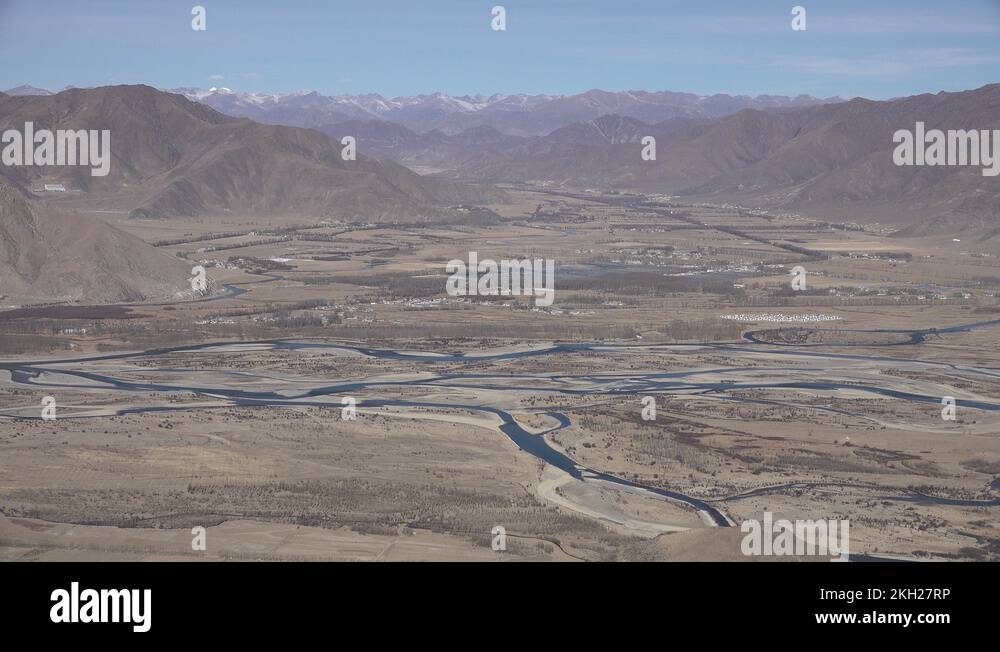 Plateau rivers Stock Videos & Footage - HD and 4K Video Clips - Alamy