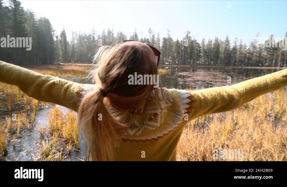Arms wide open woman Stock Videos & Footage - HD and 4K Video Clips - Alamy