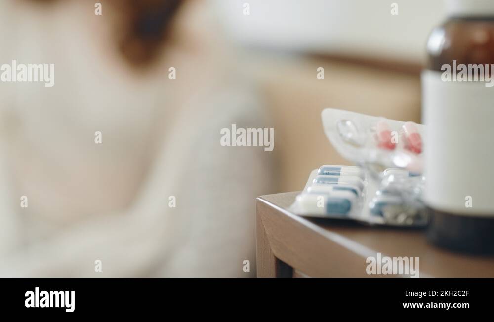 Tablet bed medicament Stock Videos & Footage - HD and 4K Video Clips ...