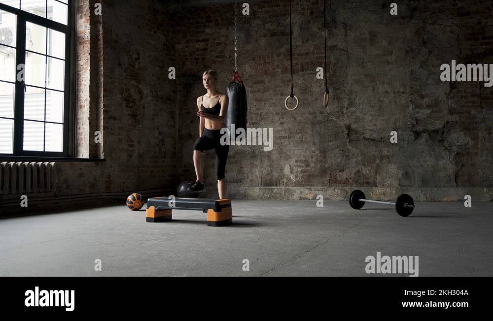 An fit in box Stock Videos & Footage - HD and 4K Video Clips - Alamy