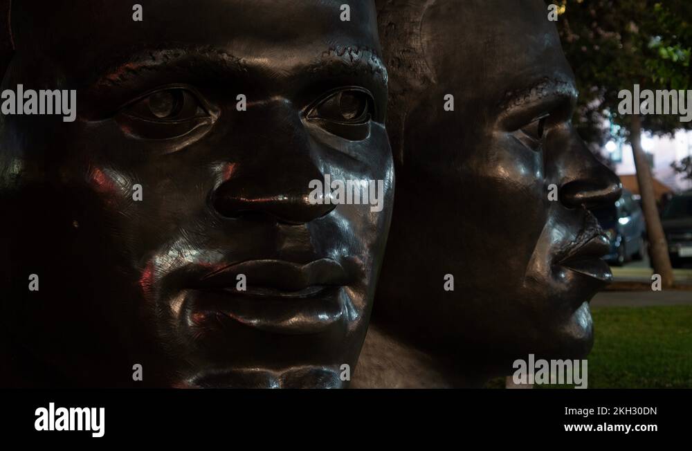 Memorial sculptures Stock Videos & Footage - HD and 4K Video Clips - Alamy