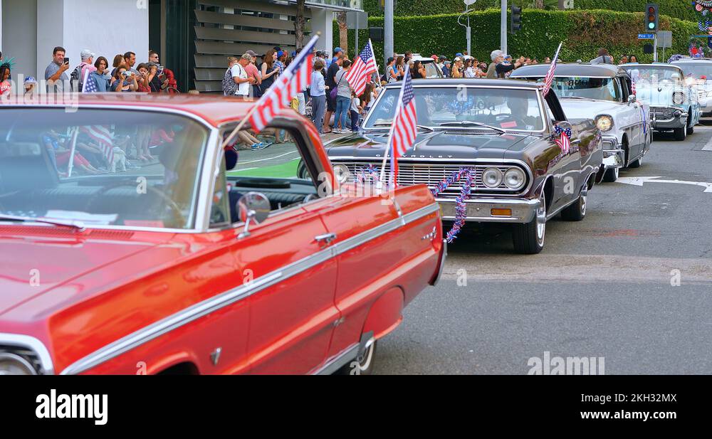Antique classic cars at Independence Day parade in Los Angeles ...