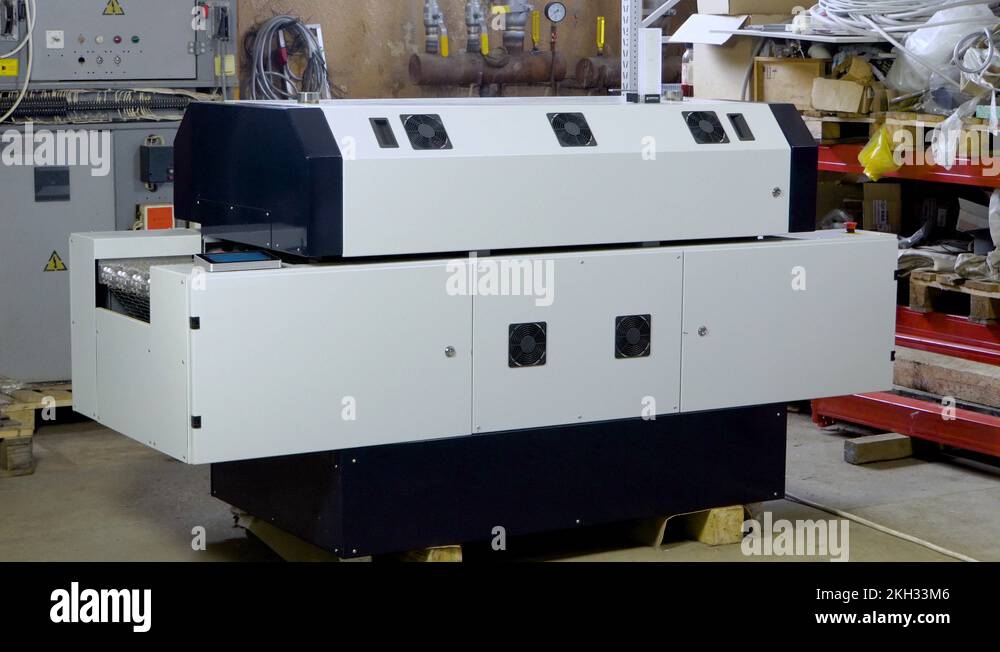 Smt line Stock Videos & Footage - HD and 4K Video Clips - Alamy