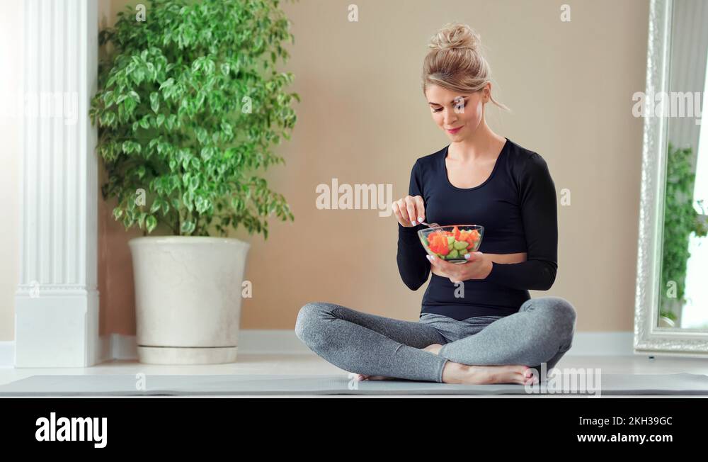 Fitness salad Stock Videos & Footage - HD and 4K Video Clips - Alamy