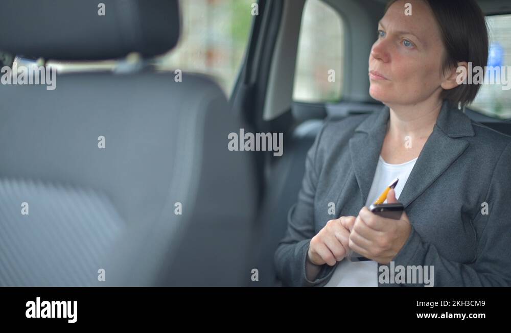 Car waiting parked Stock Videos & Footage - HD and 4K Video Clips - Alamy