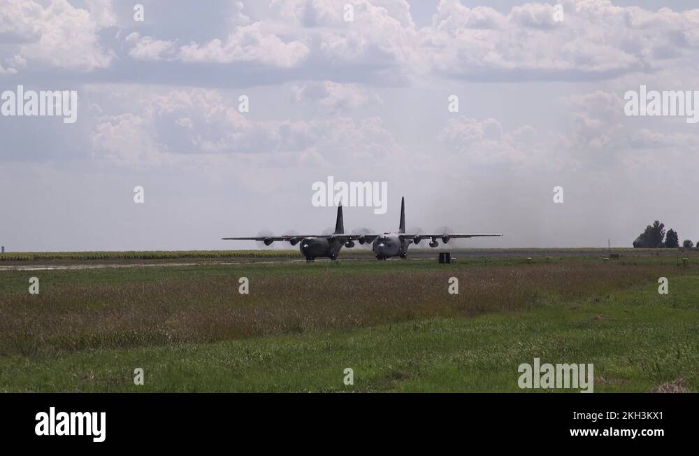 U.S. and Romanian Air Force C-130 Hercules taxiing at Boboc Air Base ...