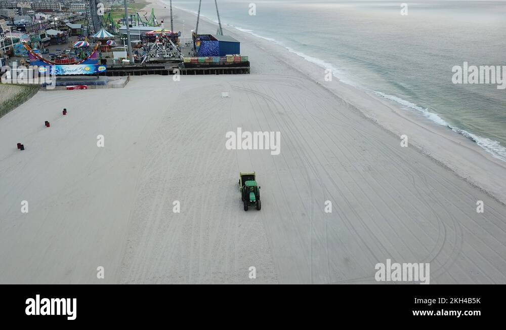 Cleaning seaside Stock Videos & Footage - HD and 4K Video Clips - Alamy