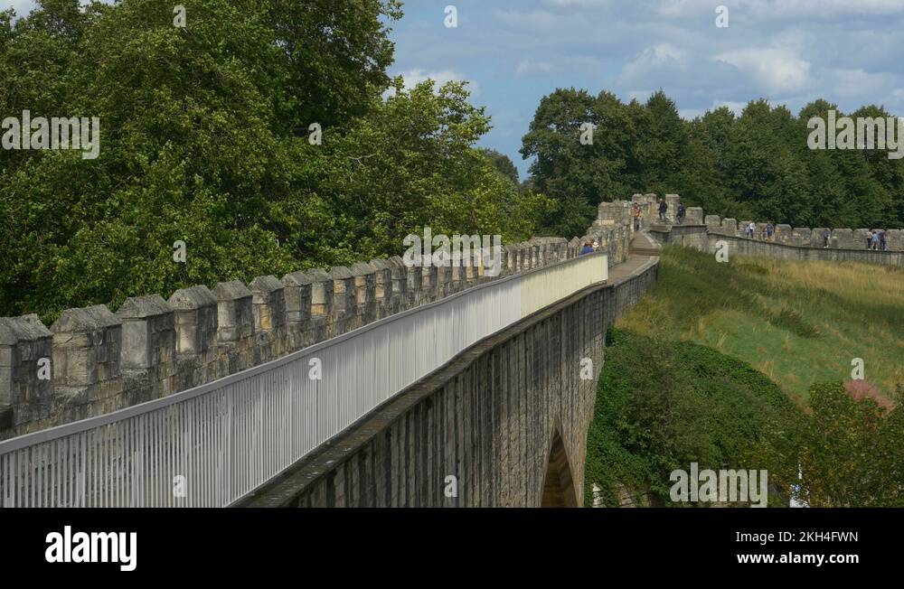 Castellated walls Stock Videos & Footage - HD and 4K Video Clips - Alamy