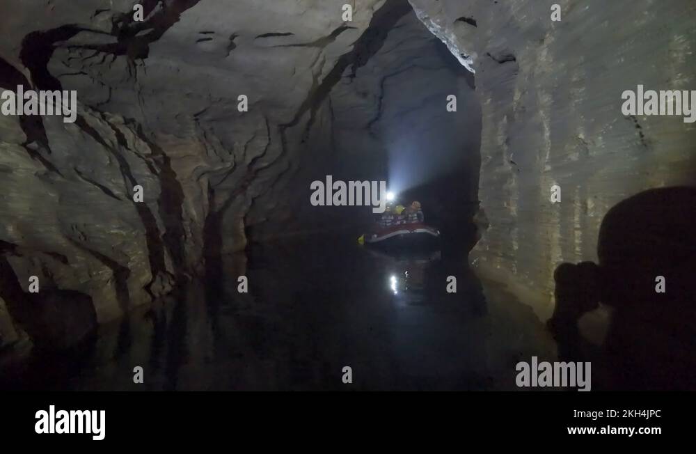Cave boat experience Stock Videos & Footage - HD and 4K Video Clips - Alamy