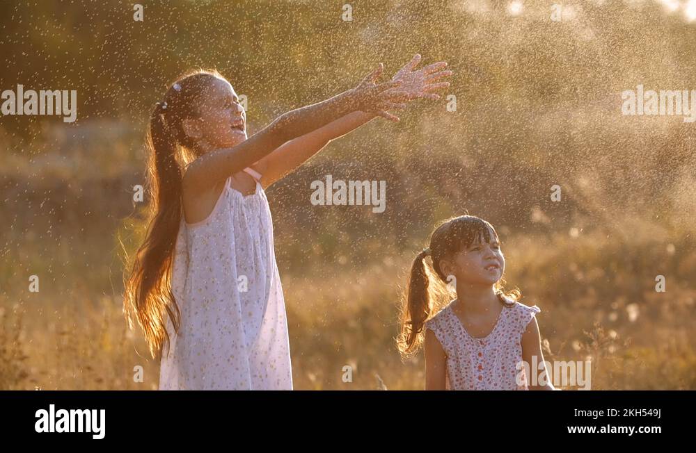 Pretty water spray Stock Videos & Footage - HD and 4K Video Clips - Alamy