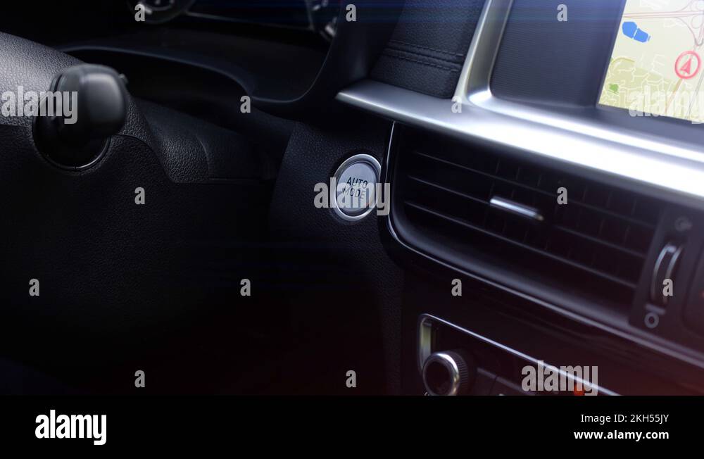 Autopilot auto pilot Stock Videos & Footage - HD and 4K Video Clips - Alamy