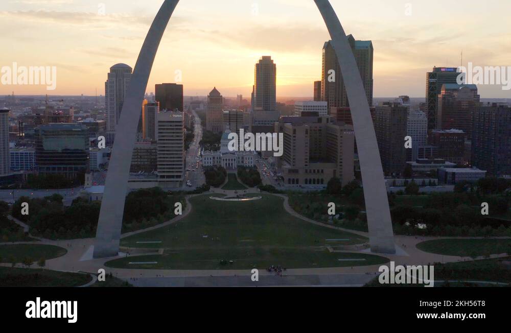 The gateway arch downtown skyline Stock Videos & Footage - HD and 4K ...