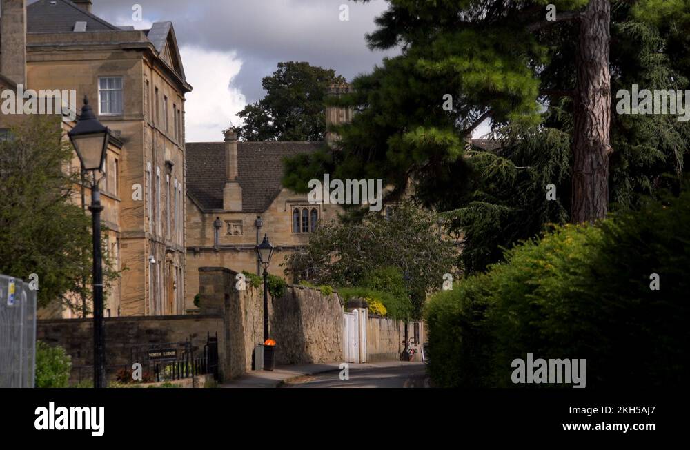 Oxford city university town with honey coloured buildings UK 4K Stock ...