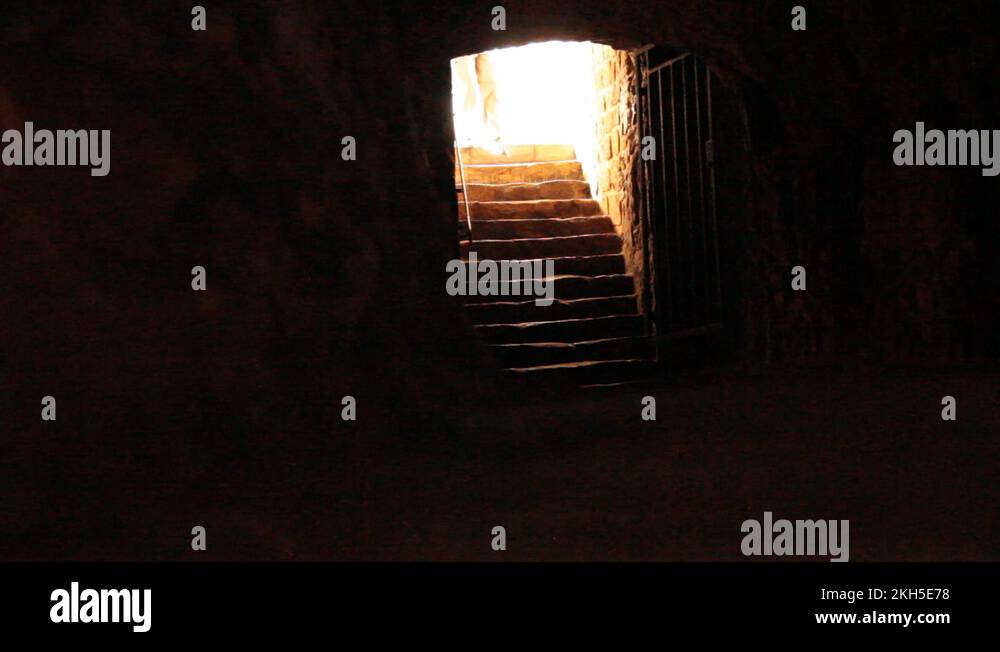 Dark chamber Stock Videos & Footage - HD and 4K Video Clips - Alamy