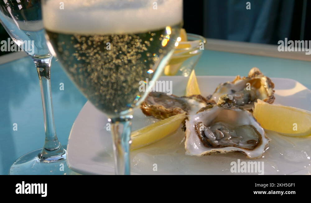 Edible bubbles Stock Videos & Footage - HD and 4K Video Clips - Alamy