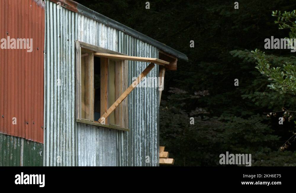 Window beam Stock Videos & Footage - HD and 4K Video Clips - Alamy