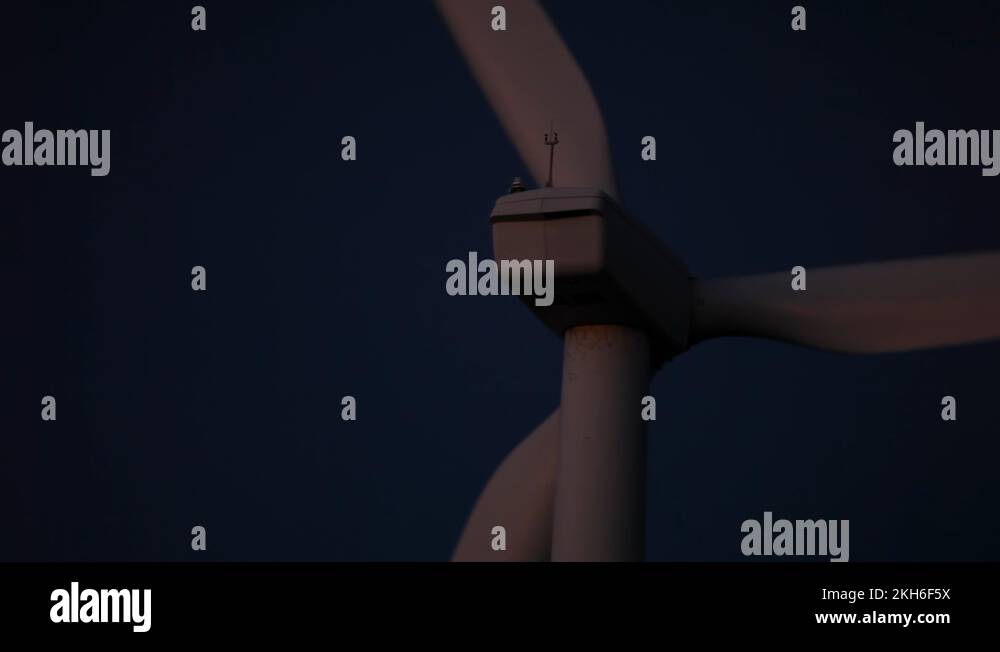 Aviation warning light on wind turbine Stock Video Footage - Alamy