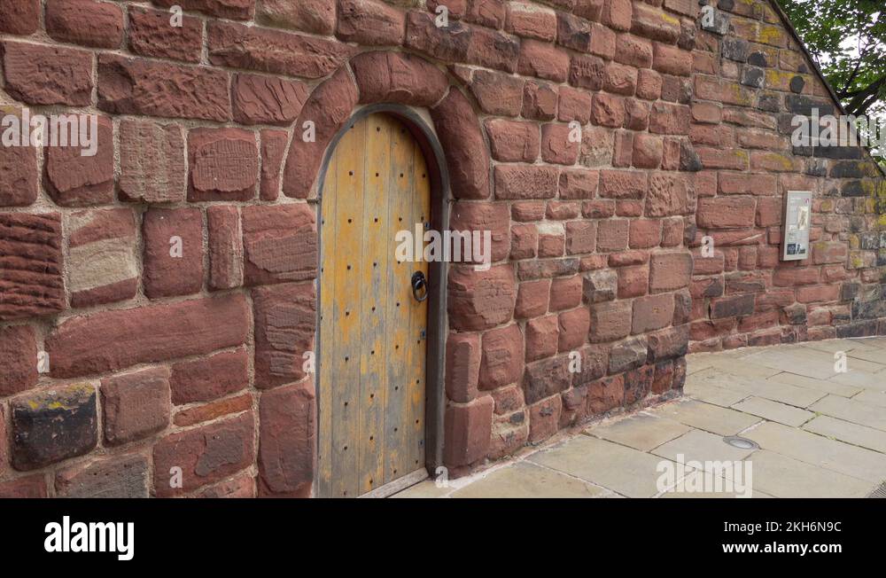 Chester tower Stock Videos & Footage - HD and 4K Video Clips - Alamy