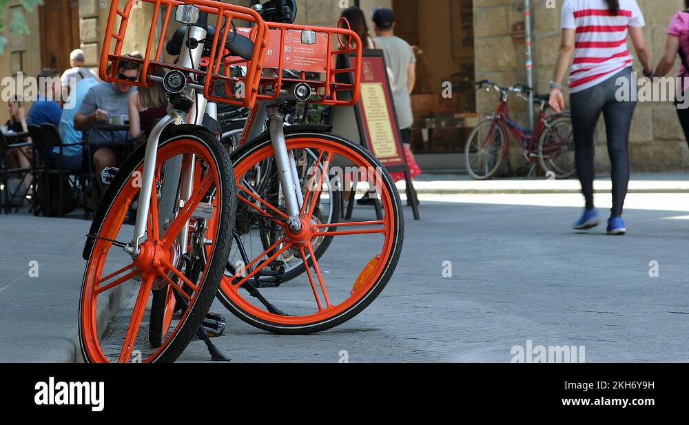 Bikes street italy Stock Videos & Footage - HD and 4K Video Clips - Alamy