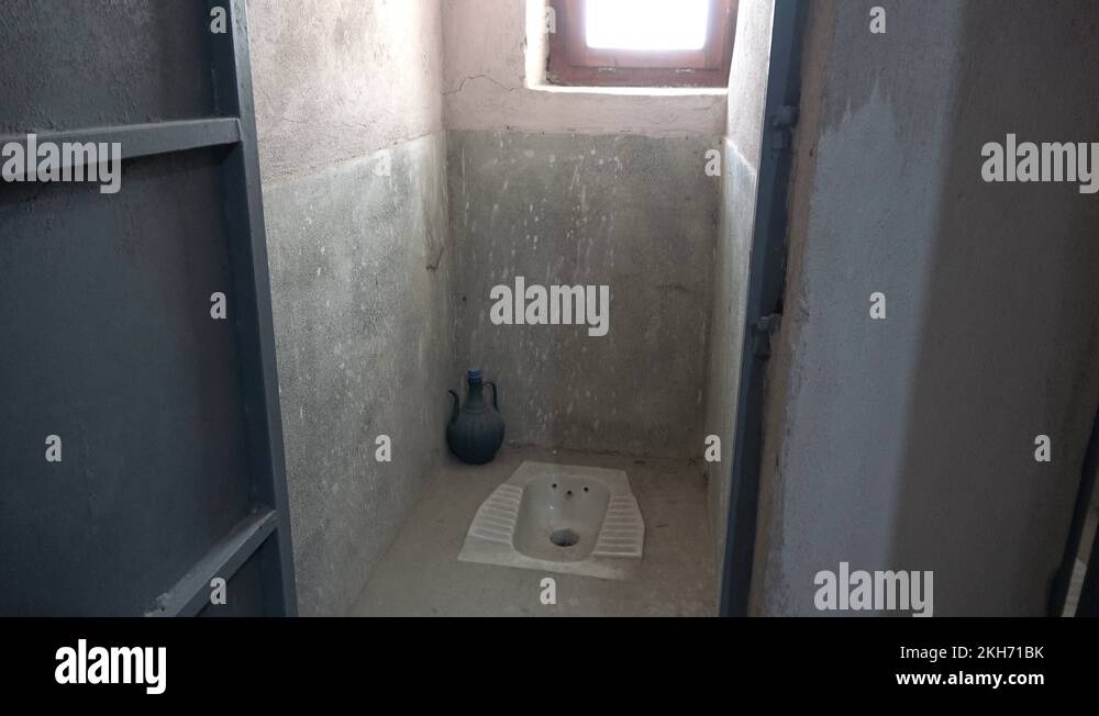 Turkish toilet Stock Videos & Footage - HD and 4K Video Clips - Alamy