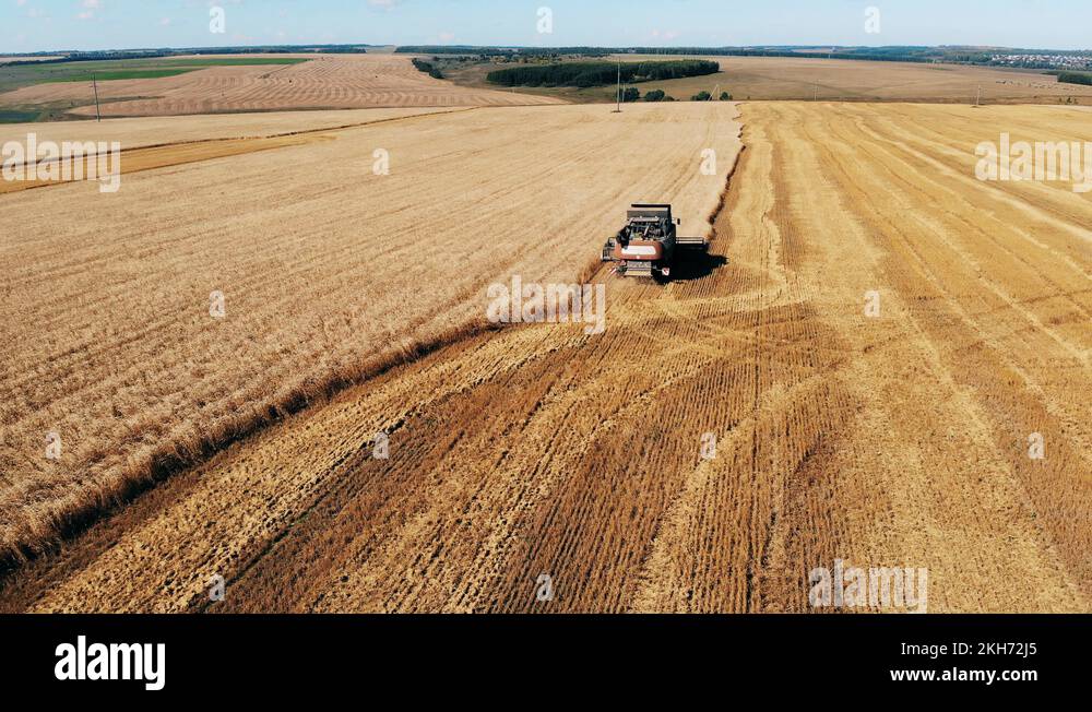 Reaping machines Stock Videos & Footage - HD and 4K Video Clips - Alamy
