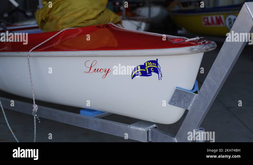 Red racing boat Stock Videos & Footage - HD and 4K Video Clips - Alamy