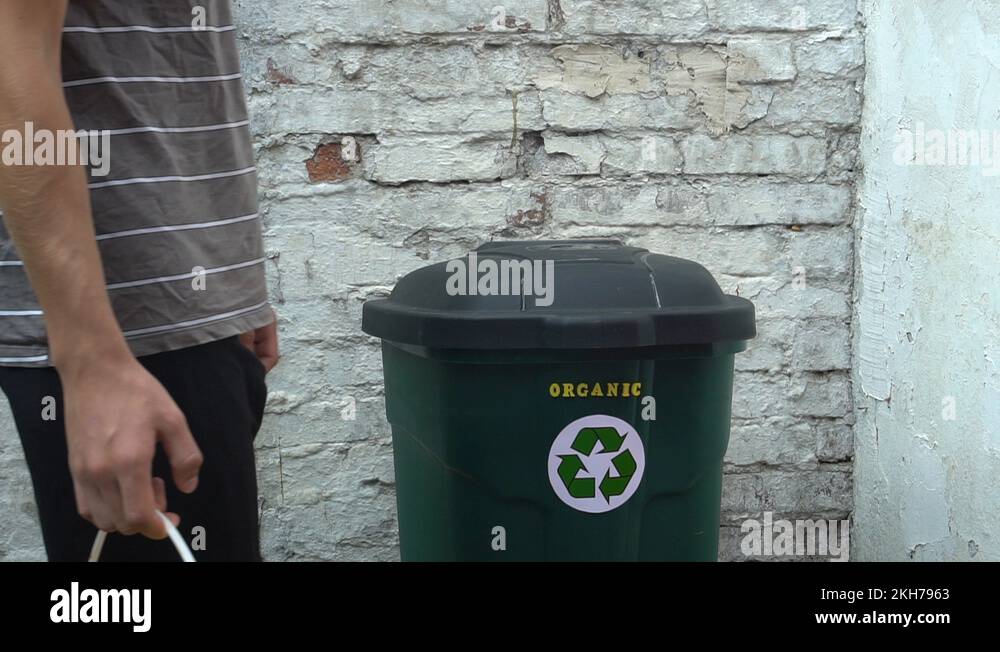 Waste food cart Stock Videos & Footage - HD and 4K Video Clips - Alamy