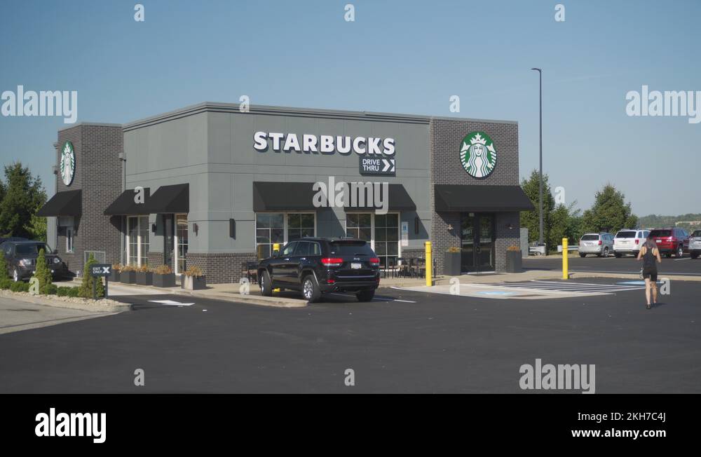 Starbucks restaurant Stock Videos & Footage - HD and 4K Video Clips - Alamy