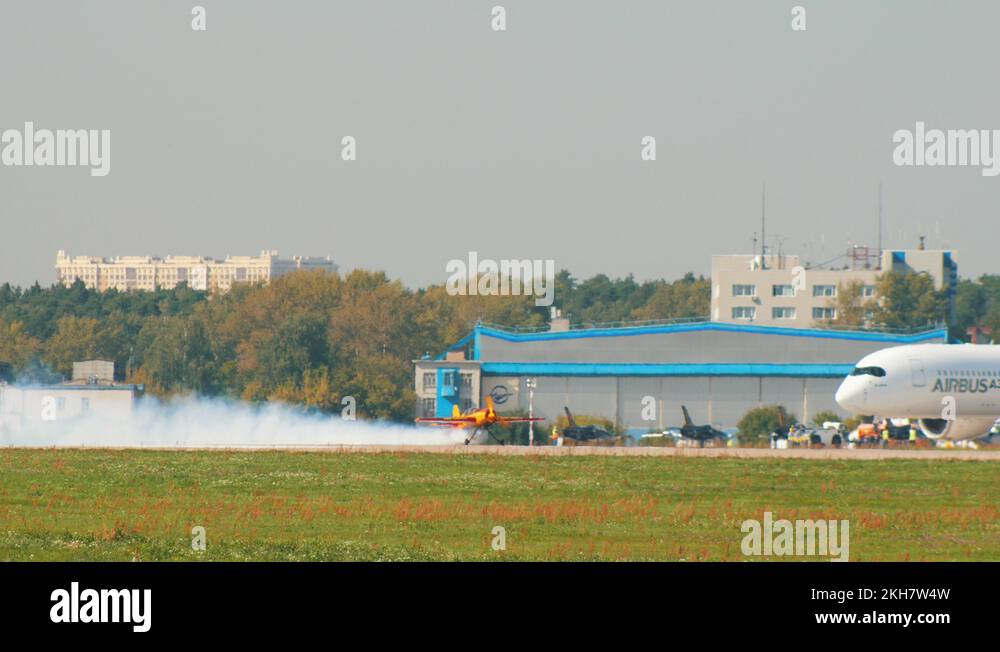 Purpose aircraft Stock Videos & Footage - HD and 4K Video Clips - Alamy