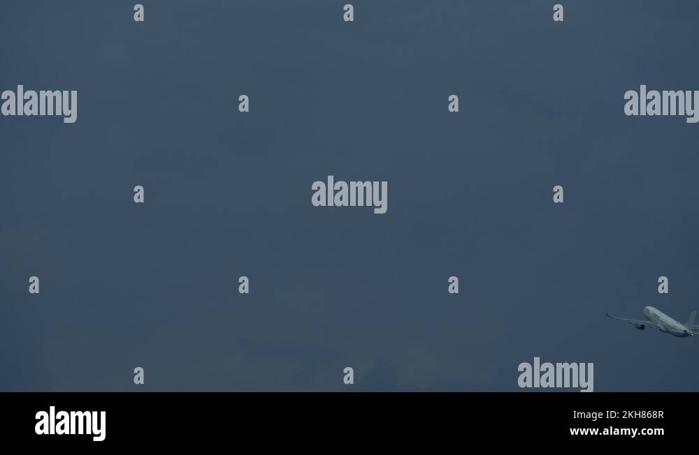 Grey aircraft Stock Videos & Footage - HD and 4K Video Clips - Alamy